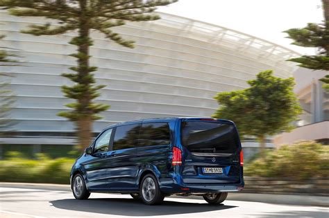Mercedes Benz Officially Reveals 2015 V Class Autoevolution