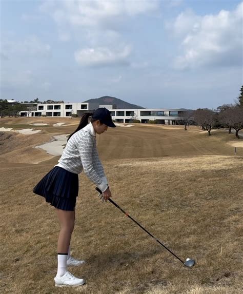 지우 ㆍ 오늘 제2의 로리맥길로이를 꿈꾸는 골프를 사랑하고 즐기는 10세 소년과 라운드🧡 너무 귀여워서 볼 한번 쓰다듬고 싶었지만 용기를 못냈다 어린친구한테