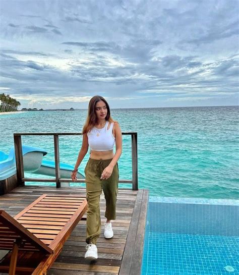 Pin By ︎𝖘𝖔𝖚𝖑 𝖖𝖚𝖊𝖊𝖓 ︎ On Social Media Stars New Instagram Latest