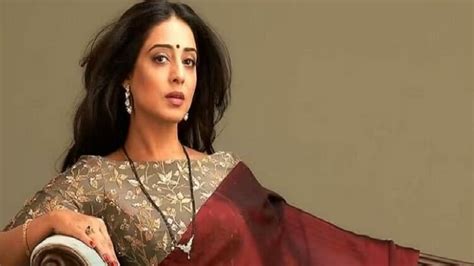 Mahie Gill Marriageमाही गिल ने इस शख्स संग रचाई शादी पति बेटी के साथ