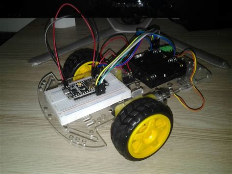 ตัวอย่างโปรเจค Iot Esp8266 หุ่นยนต์ Esp8266 โครงงาน หุ่นยนต์เดินตาม
