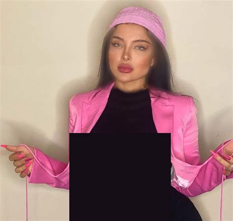 همسر سپهر حیدری خودش را باربی کرد آرام جوینده در واقعیت هم باربی بود