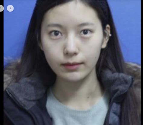야옹이 작가의 성형전 사진