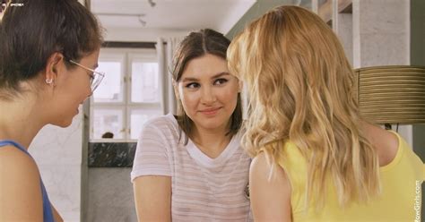 Alissa Foxy Ellie Luna Kelly Collins Curious For Threesomes Пикабу
