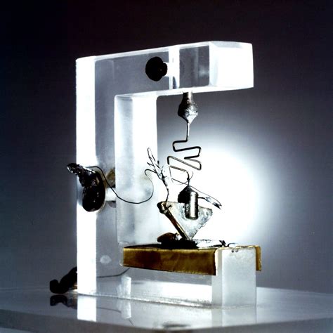 The Transistor I See T