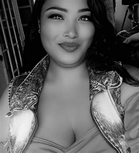 Eimycharlotte7 Nude On Cam Live Sex Chat On Fapchat