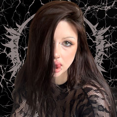 Onlyfans Kiravex Model Profile Photos And Links Erotic Beauties