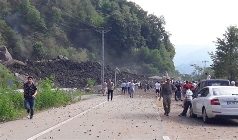 სარფში თურქულ მხარეს მთის ჩამოშლის გამო საზღვარზე მიმოსვლა