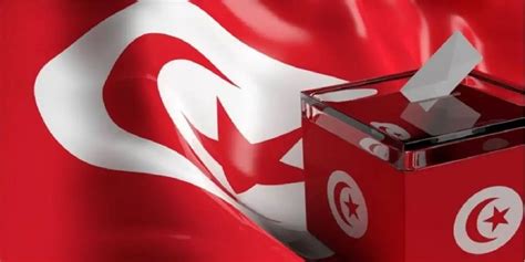 قبول ثلاثة مرشحين في سباق الانتخابات التونسية