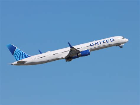 ユナイテッド航空 Boeing 757 300 N57863 オヘア国際空港 航空フォト By トタさん 撮影2024年09月07日