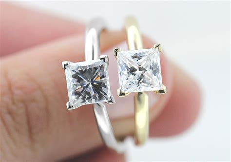 What Is The Difference Between A Lab Created Diamond And Cubic Zirconia ...