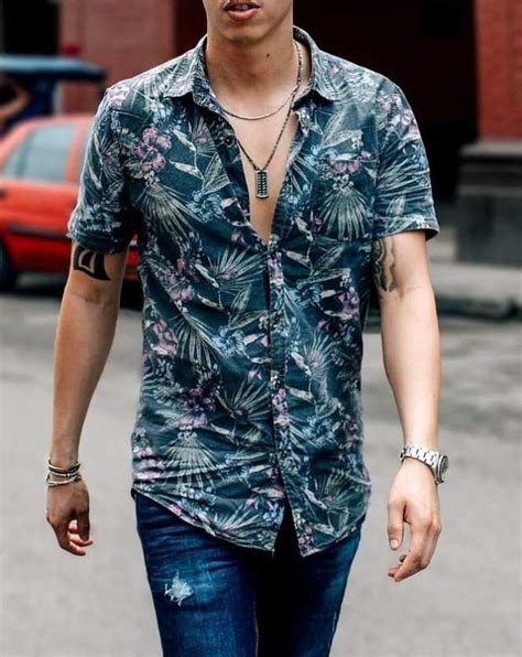 10 Sensational Floral Outfits It Takes A Bold Man To Pull Off This Outfit
