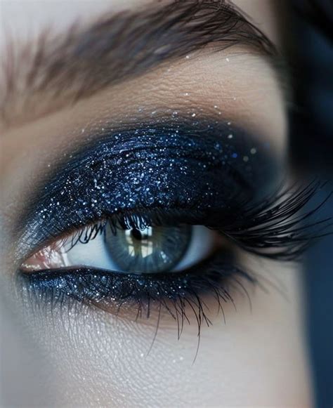 Pin By Lindy On Blue Combos Eye Makeup Smokey Eye Makeup
