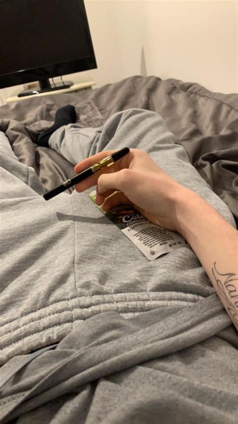 Penjamin Or Joint What You Smoking Rweed