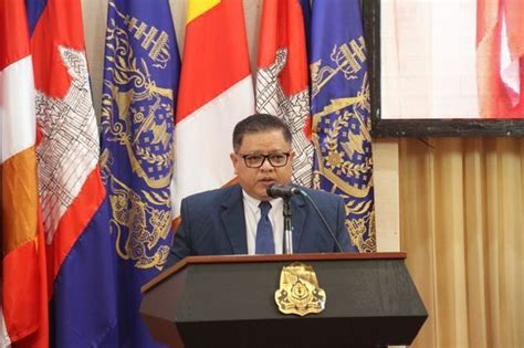 កម្ពុជាត្រៀមស្នើអង្គការយូណេស្កូ ដាក់បញ្ចូលនំនិងក្បាច់គុនសរុបចំនួន ២ ចូលក្នុងបញ្ជីសម្បត្ដិអរូបីយ៍