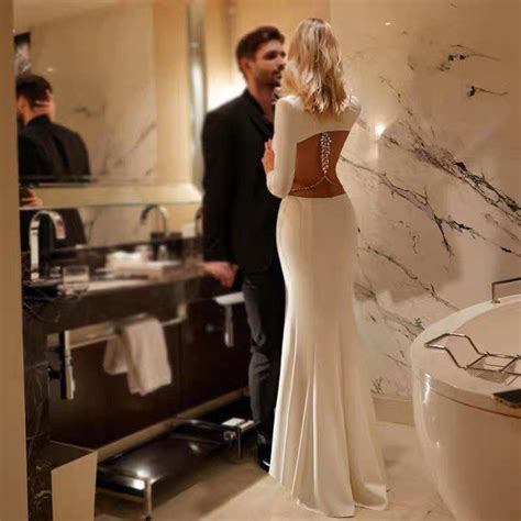 Sexy Bare Back Black Evening Dressgown Womens Fashion Dresses