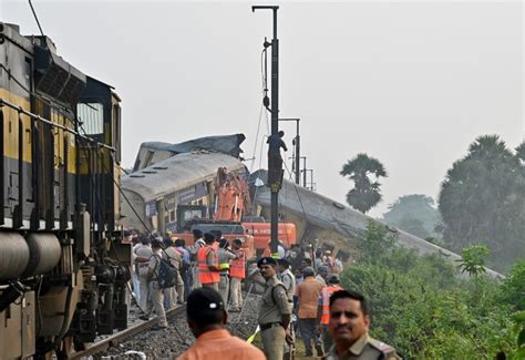 India Passenger Train Collision Kills Several Sawt Beirut International