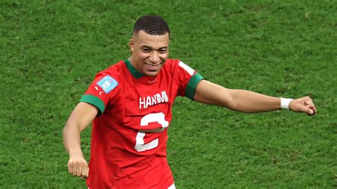 Mbappé Veste Camisa De Marrocos E Manda Mensagem Para Hakimi