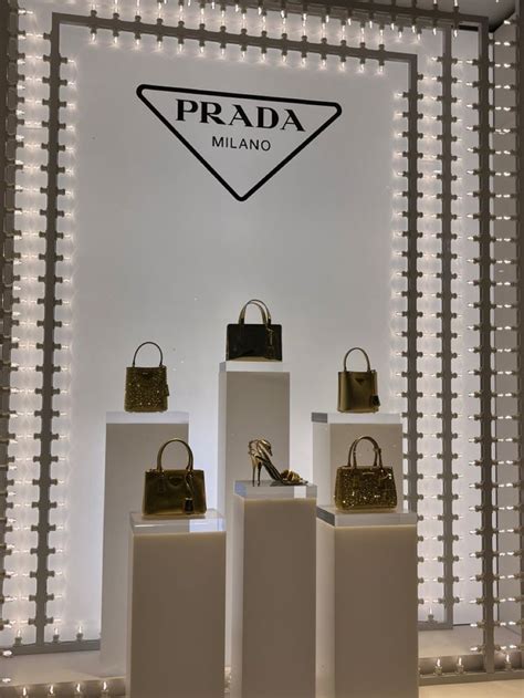 Prada Aesthetic Display Store Display Design Store Design Boutique