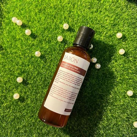 100ml Lemongrass Body Wash With Pearl Best For Sensitive And Dry Skin