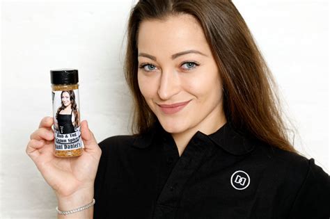 Dani Daniels Fashion