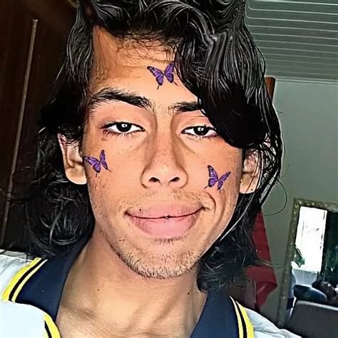 Salina Joaosalina • Threads Say More
