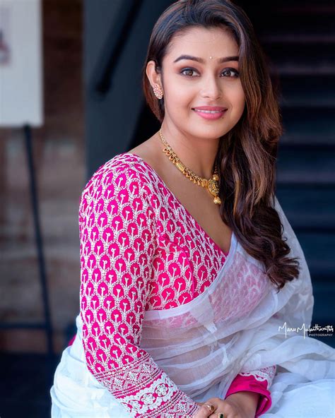 Kallanum Bhagavathiyum Actress Mokksha Photos South Indian Actress