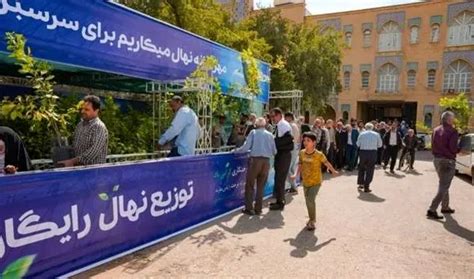 توزیع هزار نهال مثمر بین مردم ماهشهر از سوی پتروشیمی بوعلی سینا