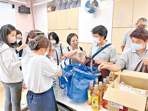 政府2年僅資助80萬 營運關愛隊甚艱難 東方日報