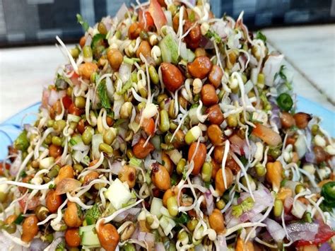 Ankurit Moong Dal Ke Fayde अंकुरित मूंग खाने से मिलते हैं ये जबरदस्त