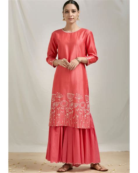 Coral Pink Floral Embroidered Chanderi Kurta By Purple Panchi The Secret Label