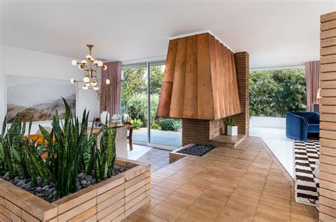Photo 2 Of 8 In Mandy Moore Is Selling Her Revamped Pasadena Midcentury For 6m Dwell