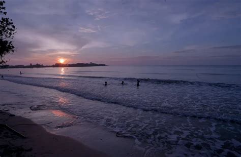 Pantai Pailus Daya Tarik Dan Harga Tiketnya