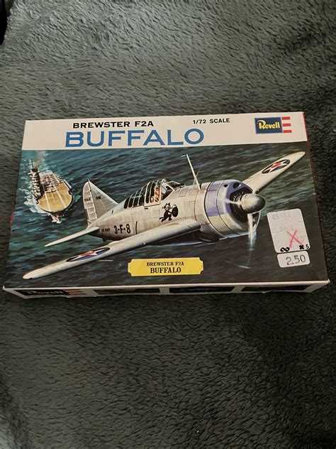 Revell Brewster F2A Buffalo 1 72 Skala Modell Köp på Tradera