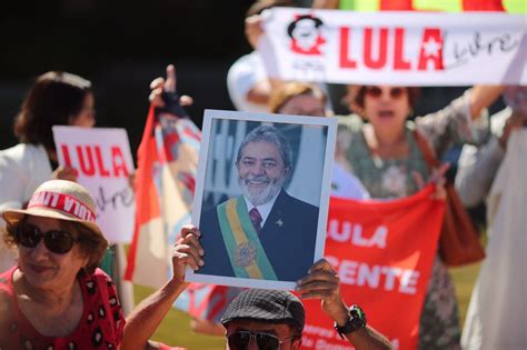 Protesto Em Brasília Pede Soltura De Lula E Prisão De Moro Veja Fotos