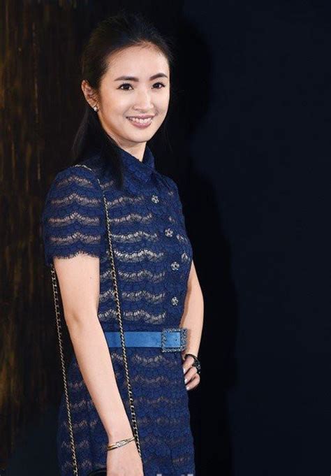 林依晨罕见穿蕾丝裙性感走秀，女神p图前后颜值差距好大 人物集