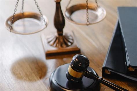 Casal Que Matou Idosos Alemães Em Beja Libertado Após Tempo A Mais De