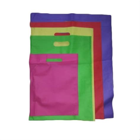 D Cut Non Woven Carry Bag Capacity 500 Gm 2 Kg At Rs 4 Piece In