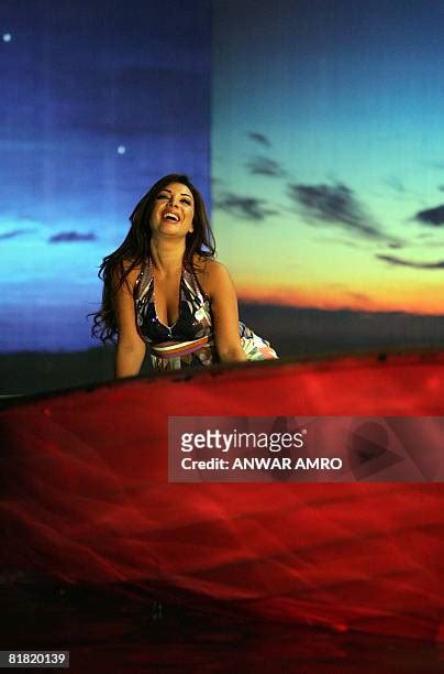 10 Hot Sexy Rindala Kodeih Bikini Pics