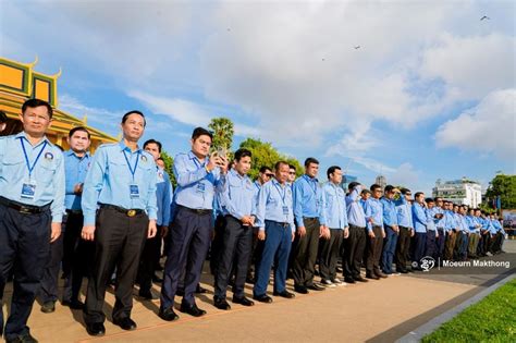 ស ស យ ក ប្រារព្ធពិធីថ្វាយព្រះពរព្រះរាជពិធីបុណ្យចម្រើនព្រះជន្មាយុ សម្តេចព្រះបរមនាថ នរោត្តម សីហមុនី