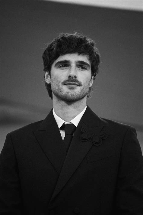 Pin By Icarus On Jacob Jacobs Celebrities Male Bff Photoshoot Poses