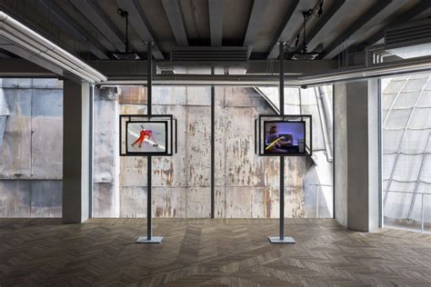 La Mostra Di Dara Birnbaum Allosservatorio Prada A Milano Artribune