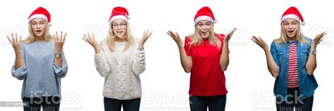흰색 위에 크리스마스 모자를 쓰고 젊은 아름 다운 금발의 여 자가의 콜라주 절연 Backgroud 미친을 축 하 하 고 제기 하 고 눈 비명 흥분 하는 무기와 성공을 위한