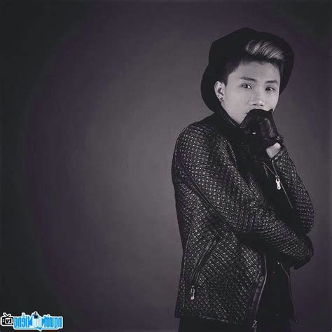 Ca Sĩ Tằng Quốc Anh