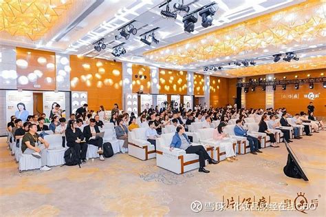 国人健康美白有了中式 新解法” 早在《诗经》中就有 手如柔荑，肤如凝脂”，来形容美人，体现了中国人的审美方式和国人在肤色上对美白的追求。中国的