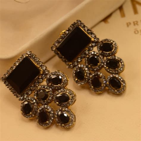 Elegant Design Real Black Stone Gold Plated Earrings For Girlswomen