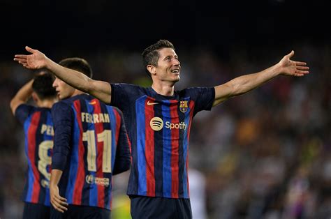 Cetak Hattrick Untuk Barcelona Saat Lawan Viktoria Plzen Robert