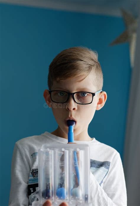 Incentive Spirometer For Breathing Stock Image Image Of Breathing