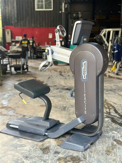 Technogym Arm Bike Execite 500 Gym Equipment Exercise Sports Equipment