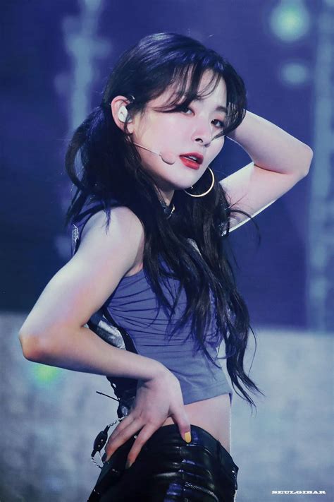 Kang Seulgi © Seulgi Bar Pois